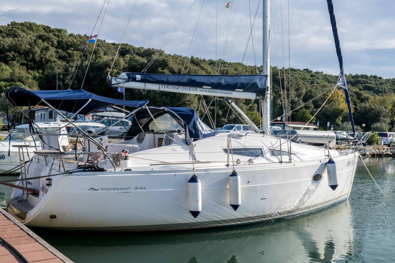 Charter Kroatien: Elan 344 Impression Sofia ab Pula fÃ¼r 1200.0 ...